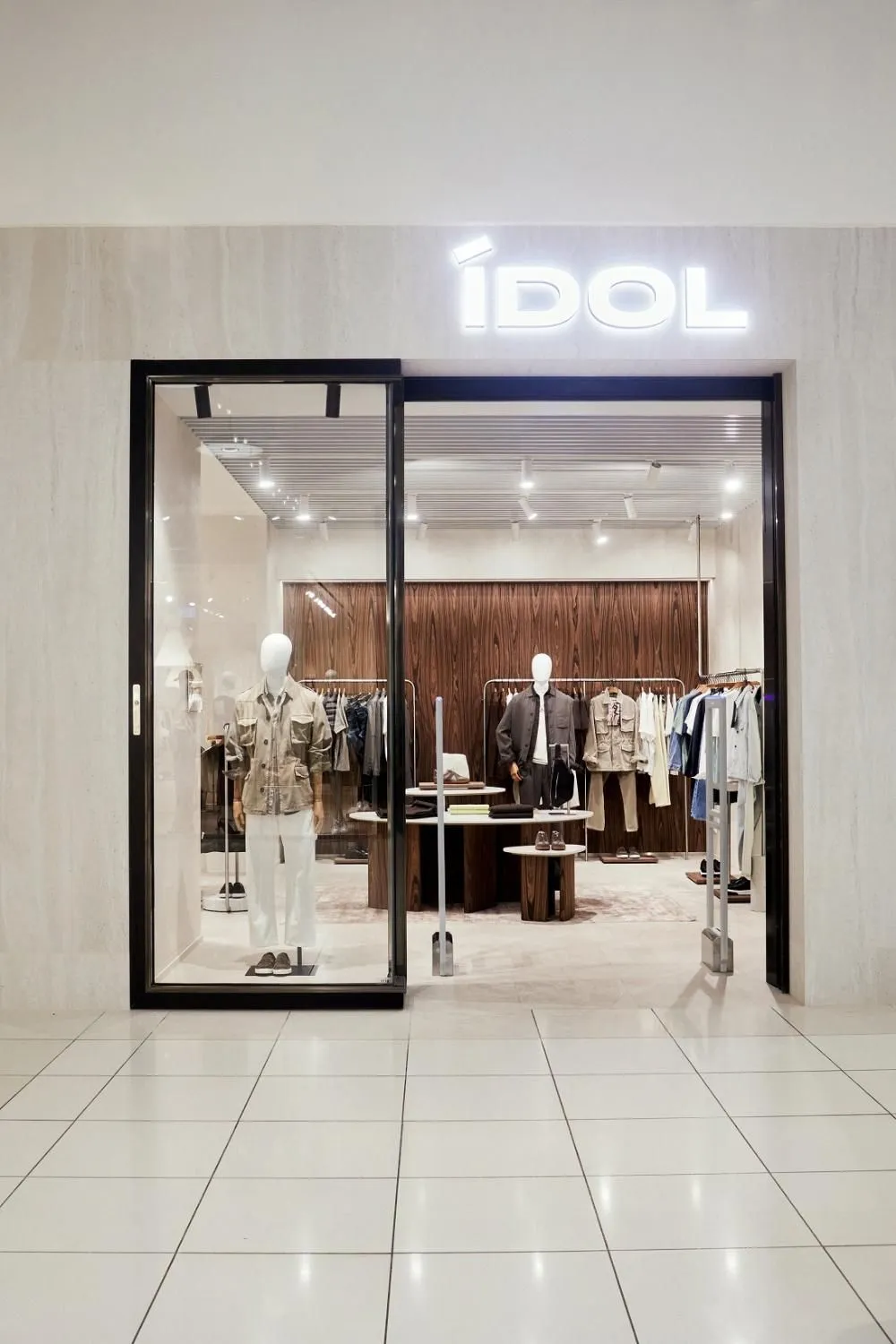 IDOL обновляет концепт